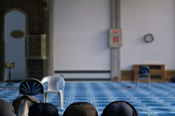 The Symbolism of Colors in Different Religious Practices – The Journal ...